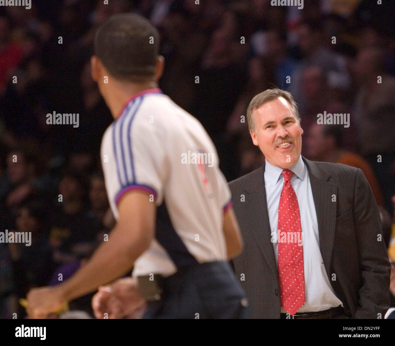 Phoenix suns coach mike dantoni hi-res stock photography and images - Alamy