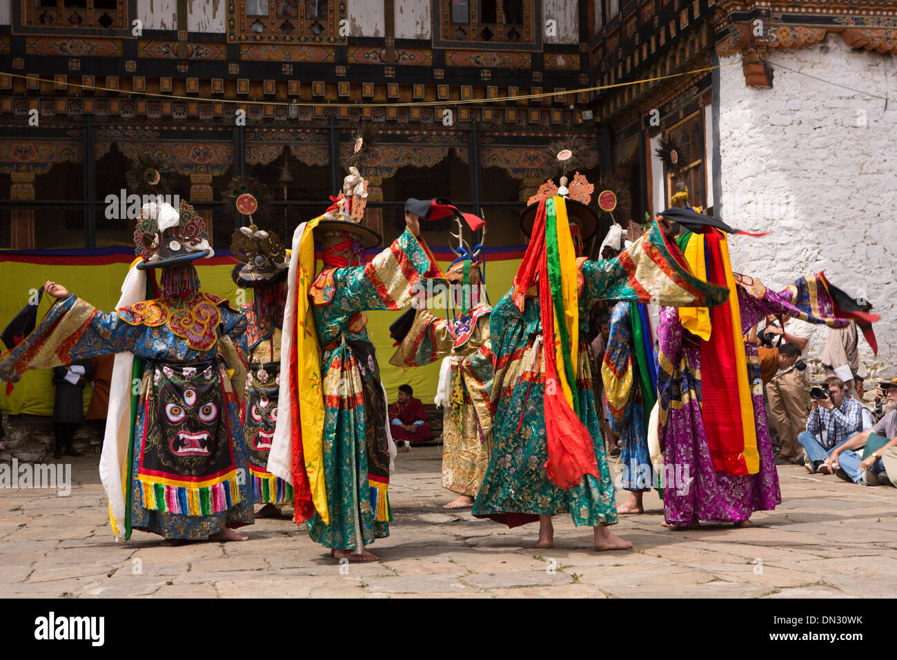 Bhutan, Thangbi Mani Lhakang Tsechu Festival, ging dancers in monastery courtyard Stock Photo ...