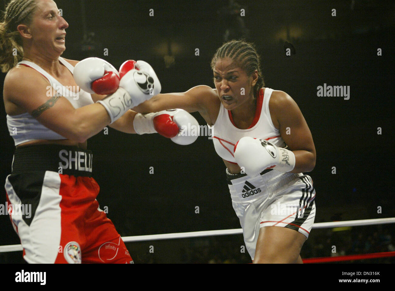 Nov 11, 2006; New York, NY, USA; LAILA ALI vs SHELLY BURTON boxing ...