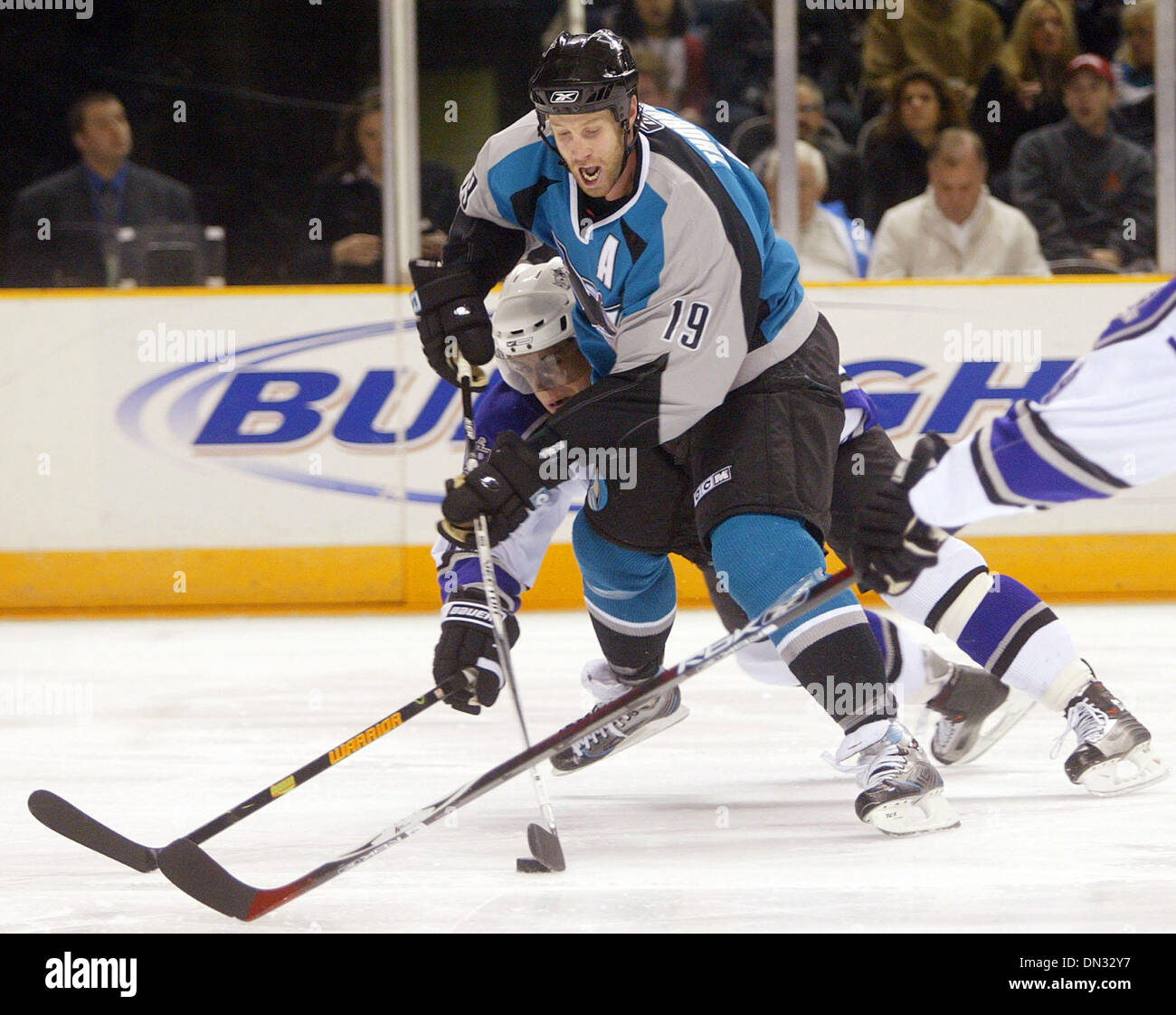 Joe thornton 2006 hi-res stock photography and images - Alamy