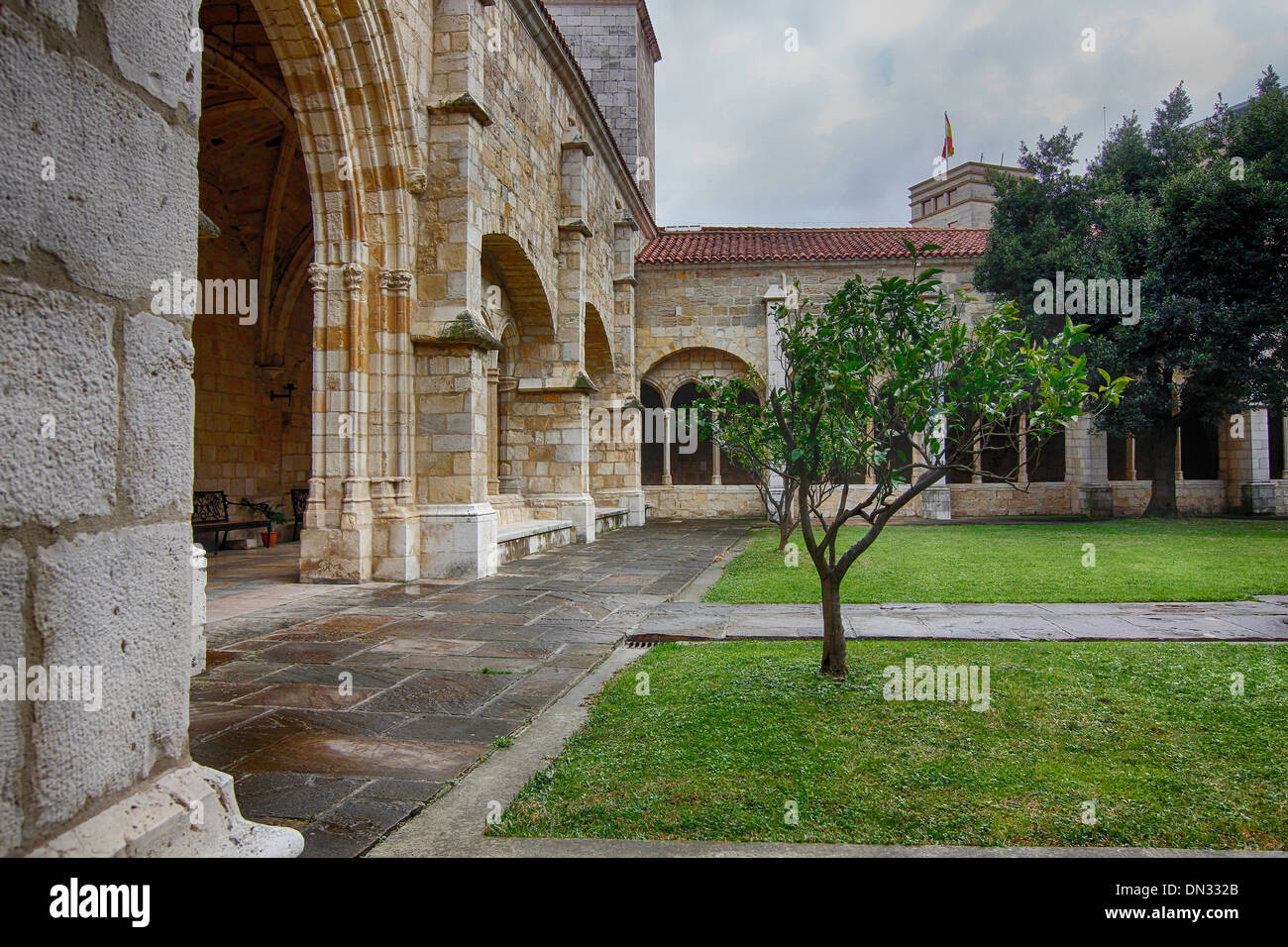 Cathedral and cloister of Our Lady of the Assumption in Santander ...
