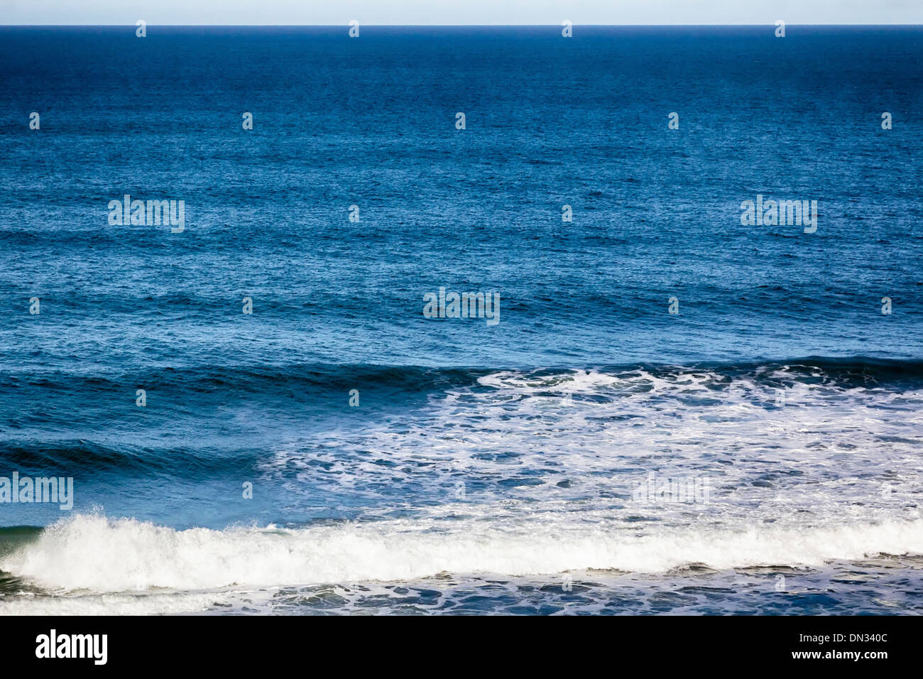 Textured waves hi-res stock photography and images - Alamy