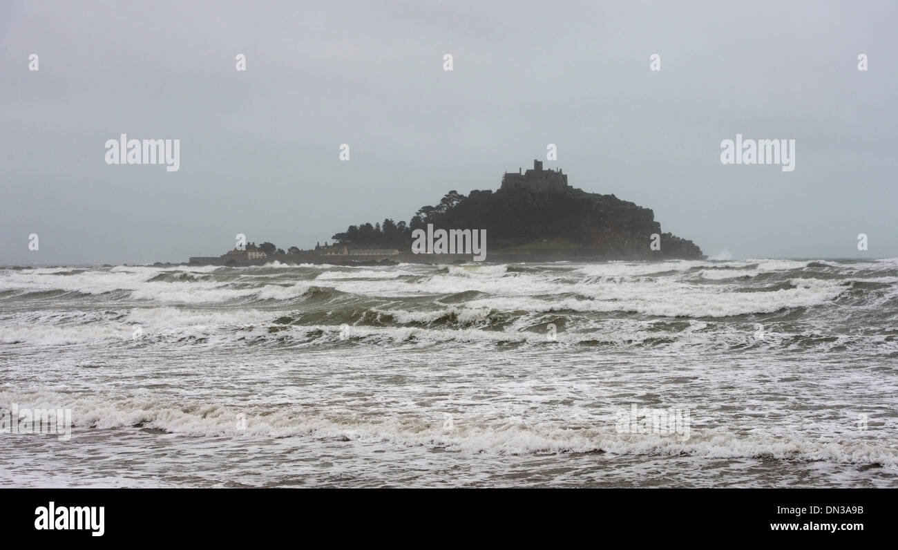 Stormy sea conditions at St Michael's Mount, Marazion, Cornwall. Bob ...