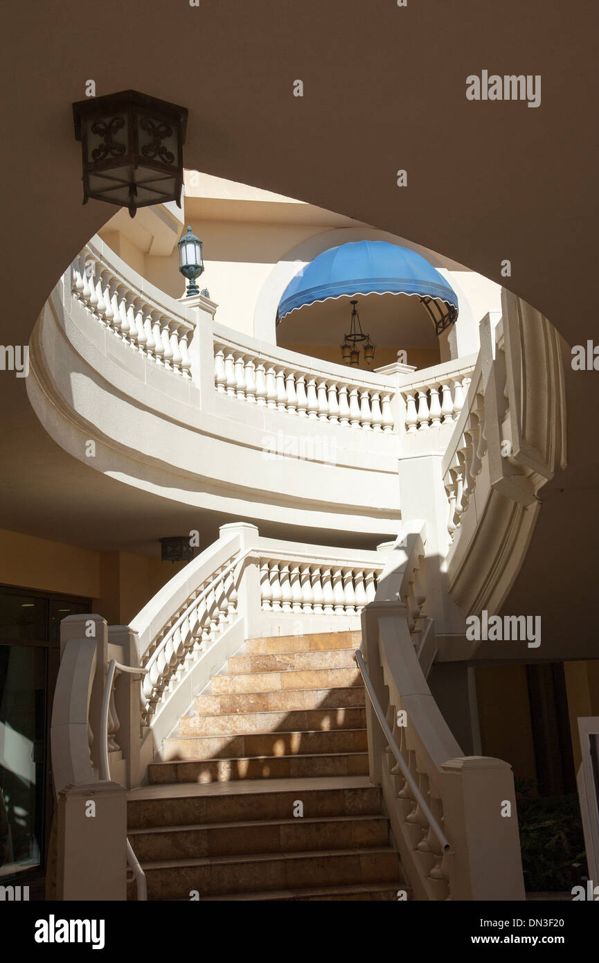 Flight of stairs hi-res stock photography and images - Alamy