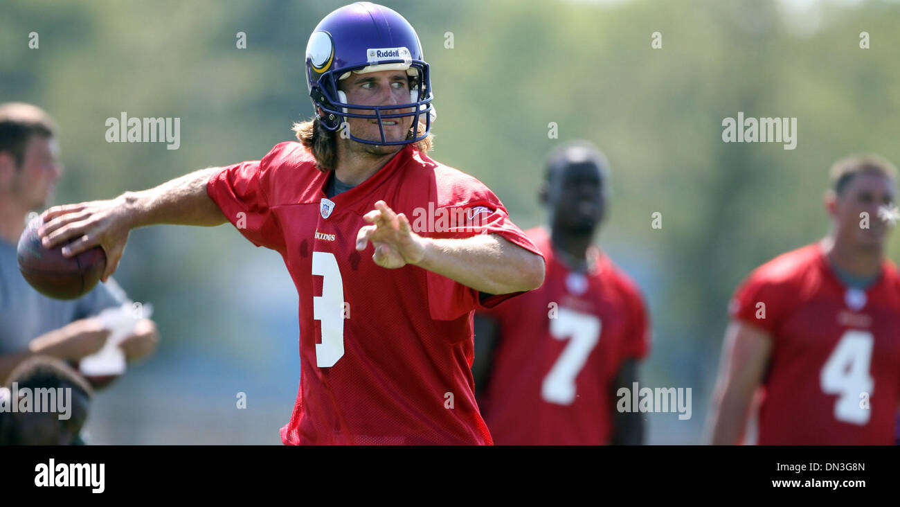 Jul 28, 2006; Mankato, MN, USA; Vikings quarterback J.T. O'SULLIVAN ...