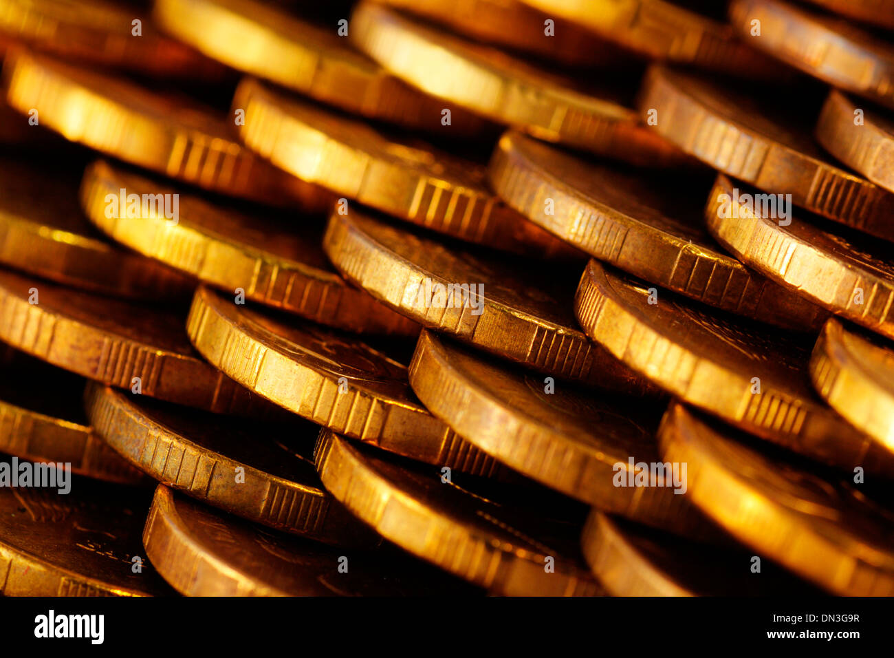 Golden coins texture hi-res stock photography and images - Alamy
