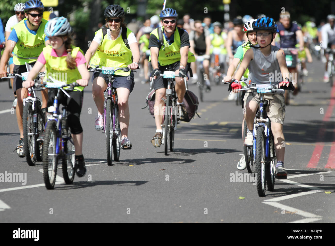 Ride london freecycle hi-res stock photography and images - Alamy