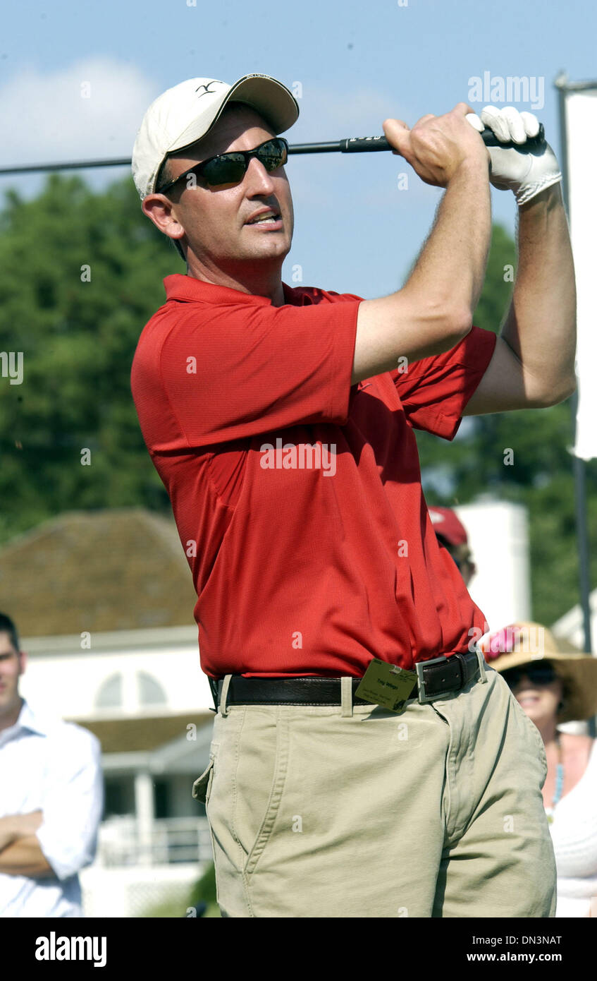 Aug 27, 2006; Raleigh, NC, USA; ESPN Sportscenter Studio Host TREY ...