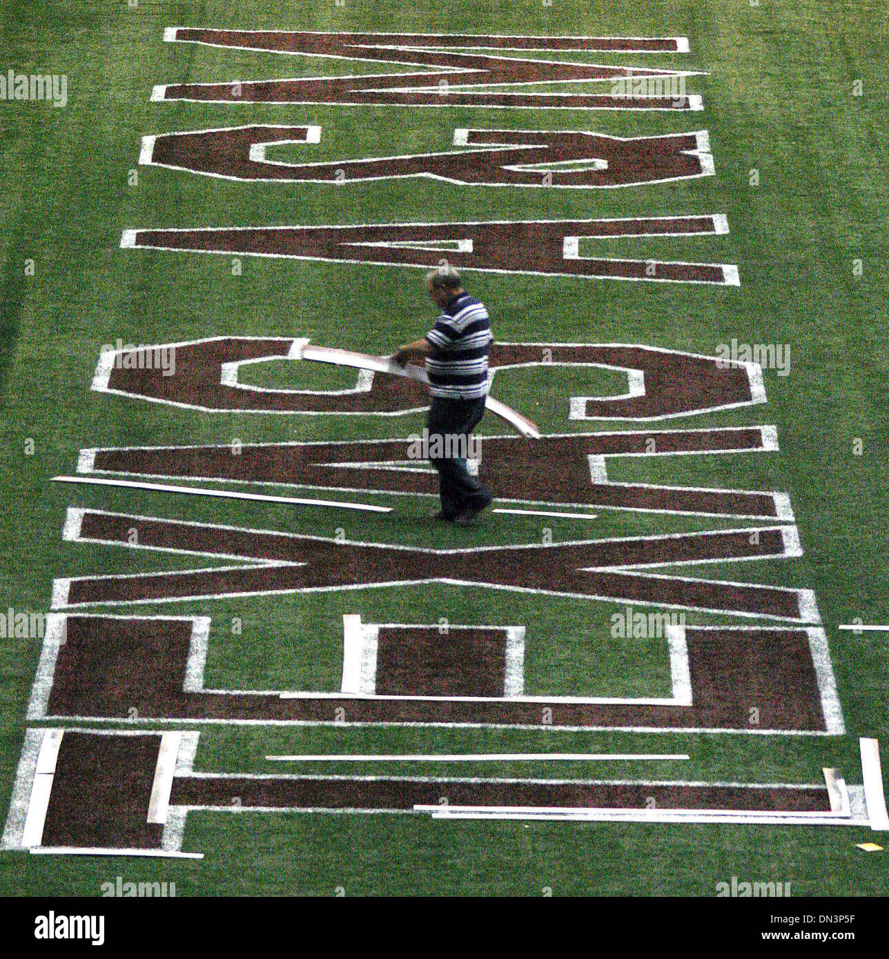 Sep 13, 2006; San Antonio, TX, USA; Billy Privett of NMP Graphics pics ...