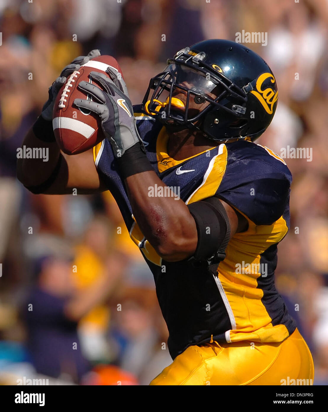 Sep 23, 2006; Berkeley, CA, USA; California's MICKEY PIMENTEL, #8 ...