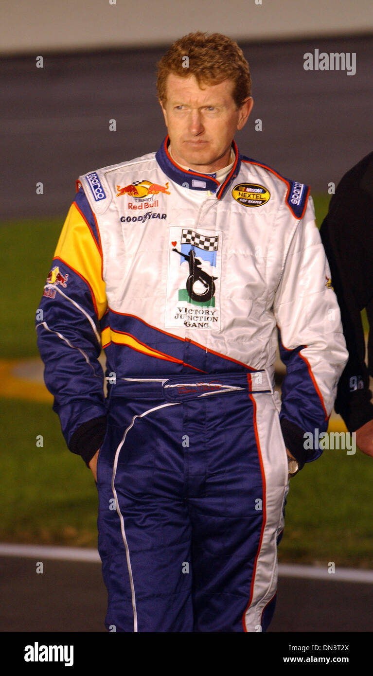 Oct 12, 2006; Concord, NC, USA; Driver BILL ELLIOTT during qualifying ...