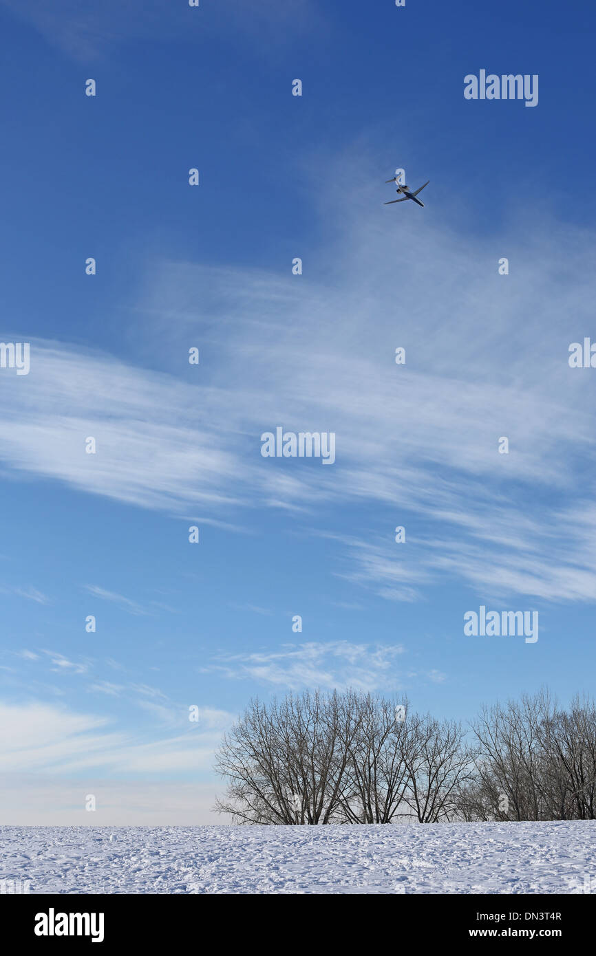 Snowy flying hi-res stock photography and images - Alamy