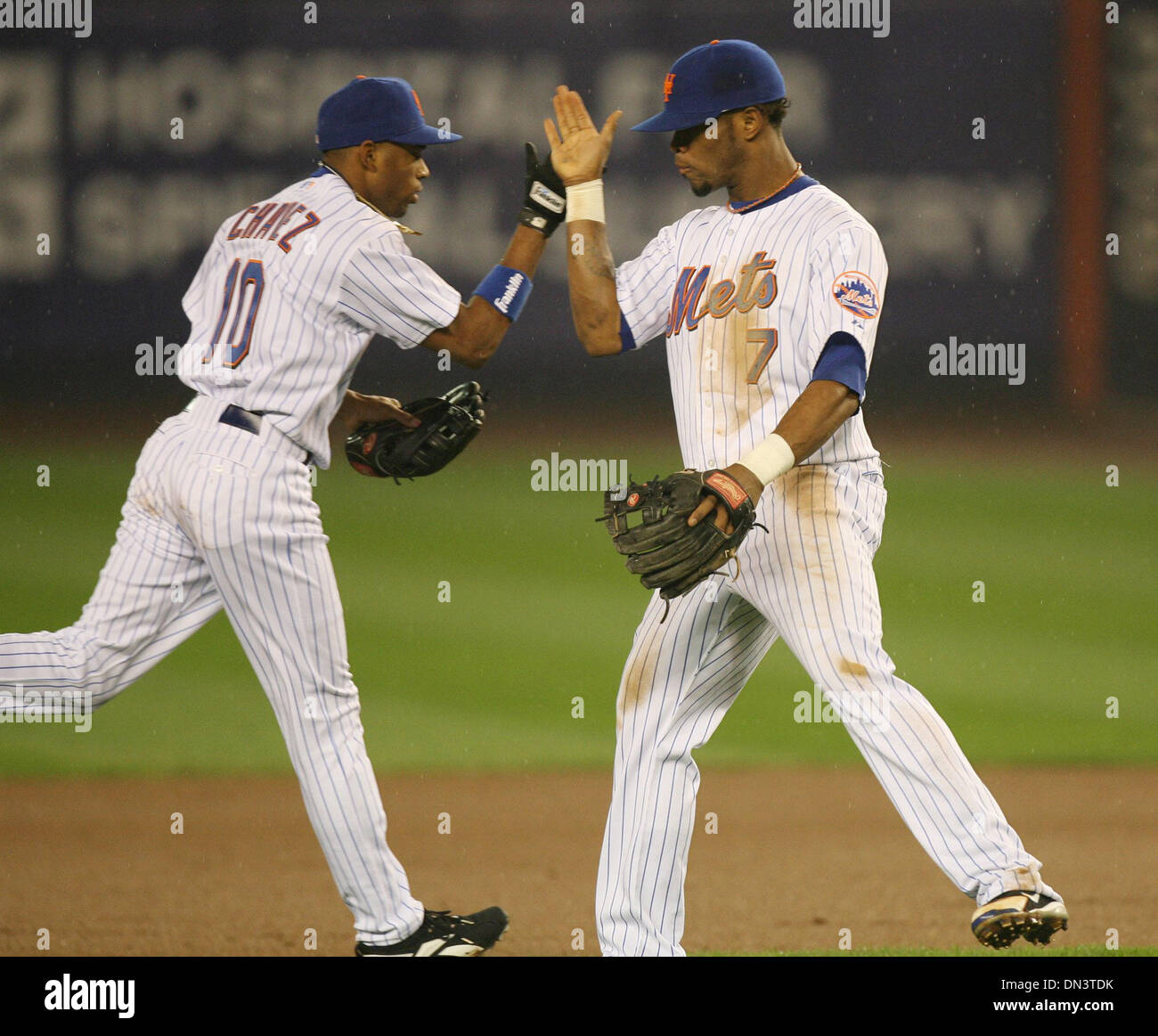 Oct 19, 2006; New York, NY, USA; MLB: NY Met ENDY CHAVEZ is ...
