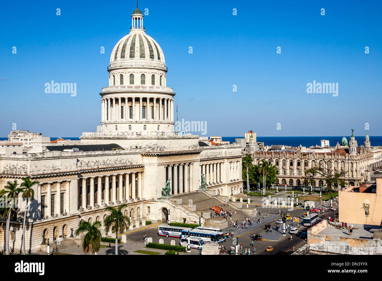 Havana Cuba Government Buildings High Resolution Stock Photography and ...