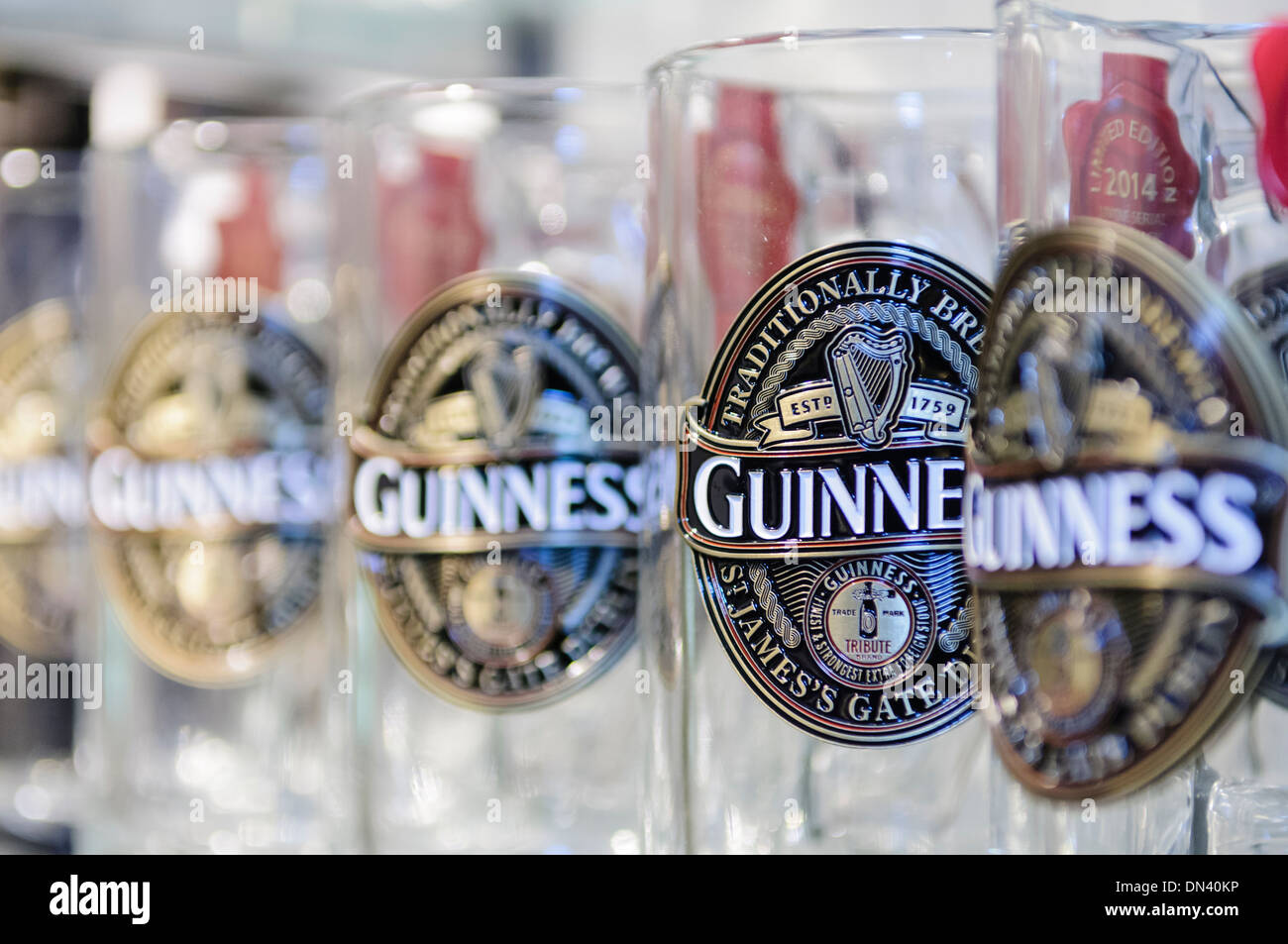 Guinness glass hi-res stock photography and images - Alamy