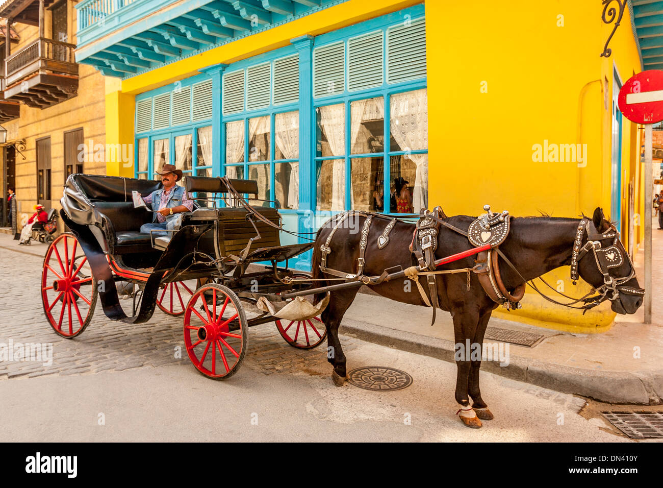 Horse and Carriage, Havana, Cuba Stock Photo - Alamy