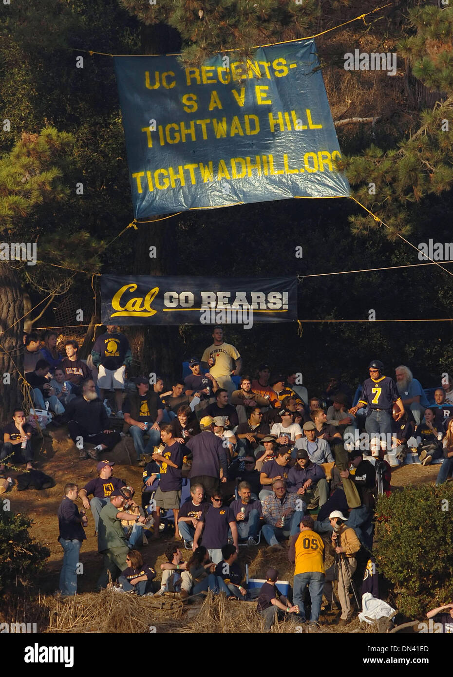 Nov 04, 2006; Berkeley, CA, USA; Cal Bear fans sit atop Tightwad Hill ...