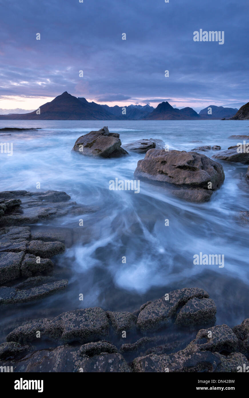 Black cuillin mountains hi-res stock photography and images - Alamy