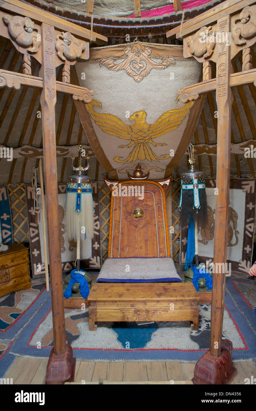 Replica throne hi-res stock photography and images - Alamy