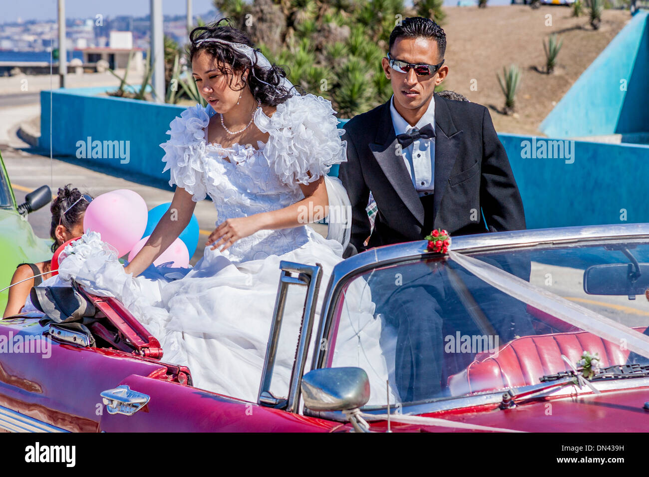 Cuban Wedding, Havana, Cuba Stock Photo - Alamy