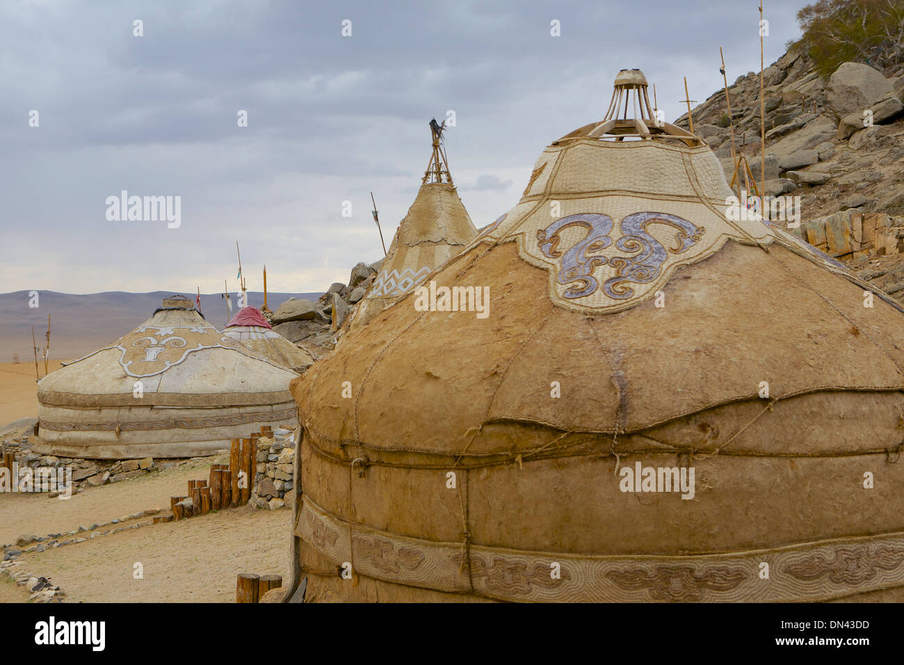 Ger tent mongolia hi-res stock photography and images - Alamy