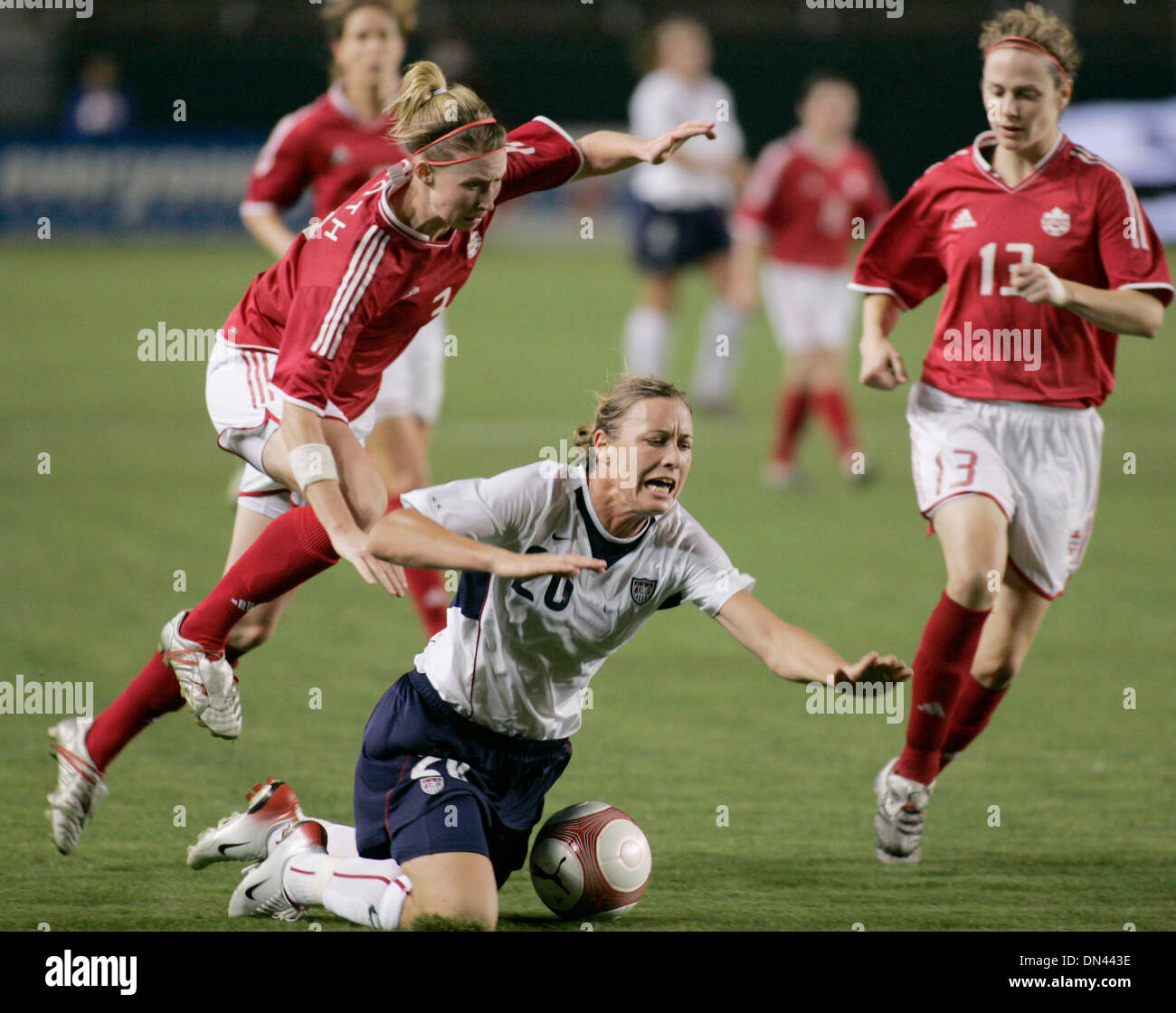 Canada national team hi-res stock photography and images - Alamy