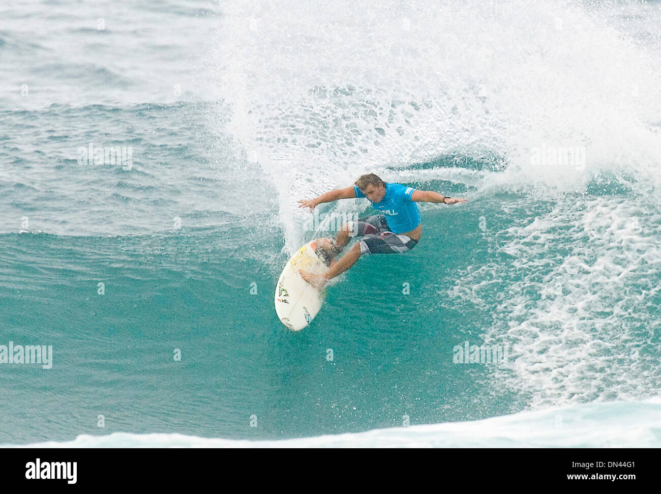 Nov 30, 2006; North Shore, HI, USA; Vans Triple Crown of Surfing, Oahu ...