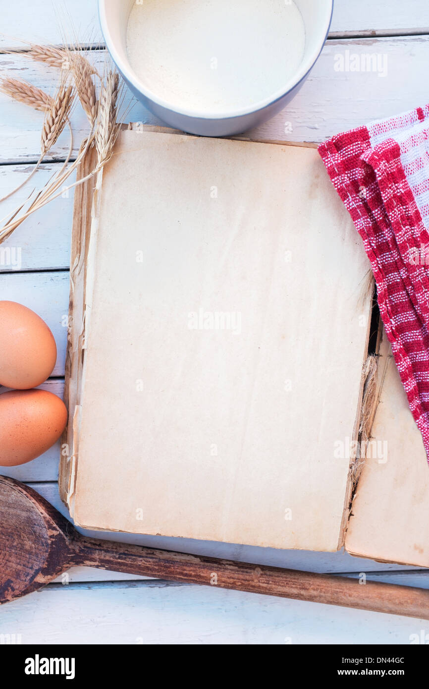 Blank vintage recipe cooking book hi-res stock photography and images ...