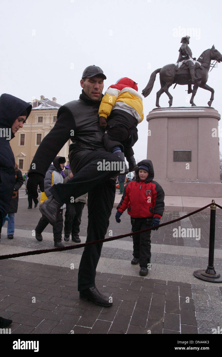 Russian boxer Nikolai Valuev - WBA superheavy weight boxing champion ...