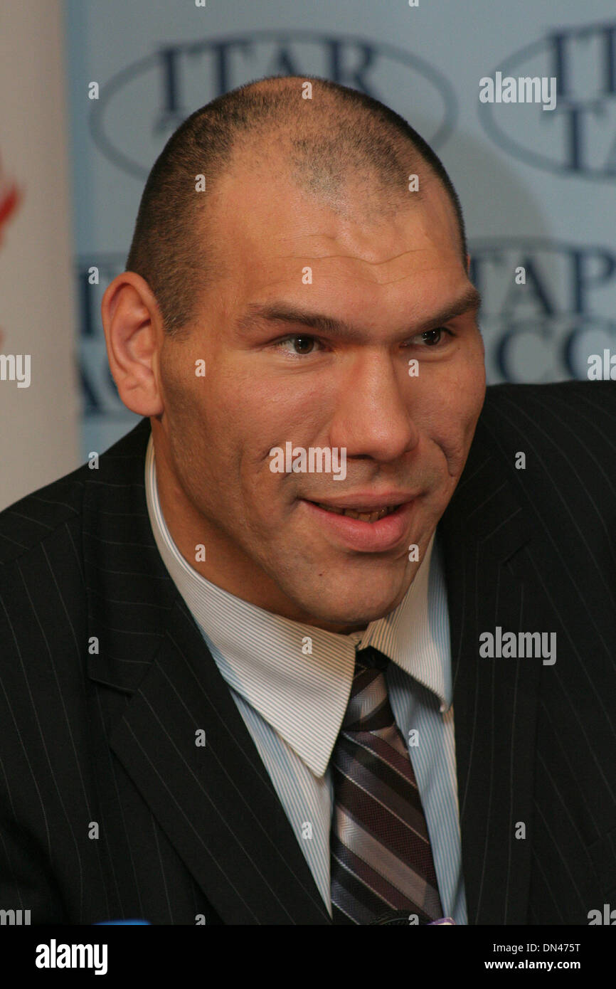 Russian heavy weight boxer Nikolai Valuev at the press conference in ...