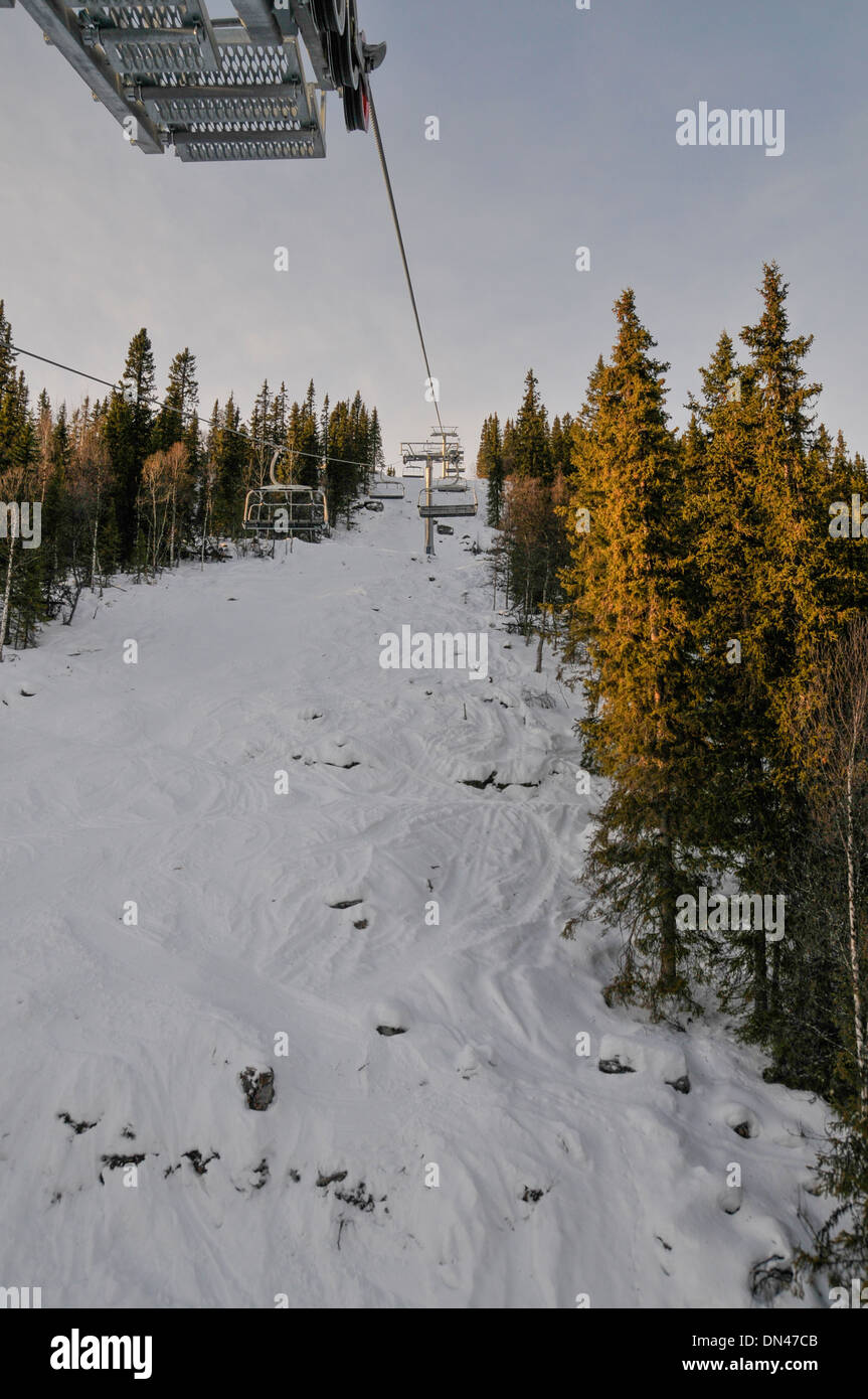 Ski lift in afternoon sun in Funasdalen Sweden Stock Photo - Alamy