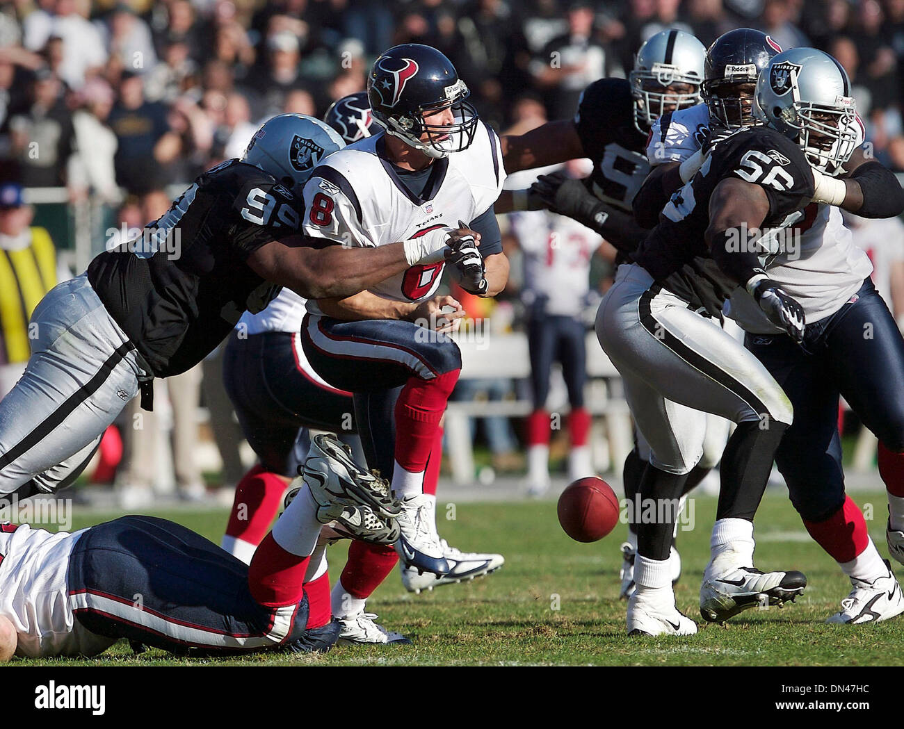 SUNDAY DECEMBER 03, 2006 NAPA, CA. - Raiders' Warren Sapp sacks the ...
