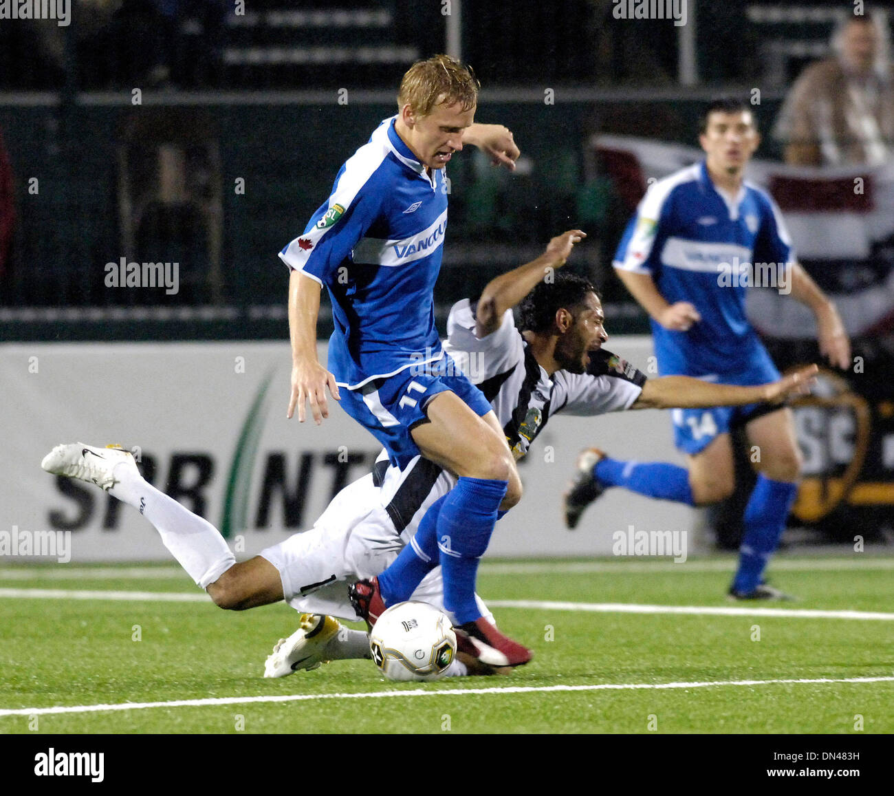 September 30, 2006 - Vancouver forward David Testo (11) in action ...