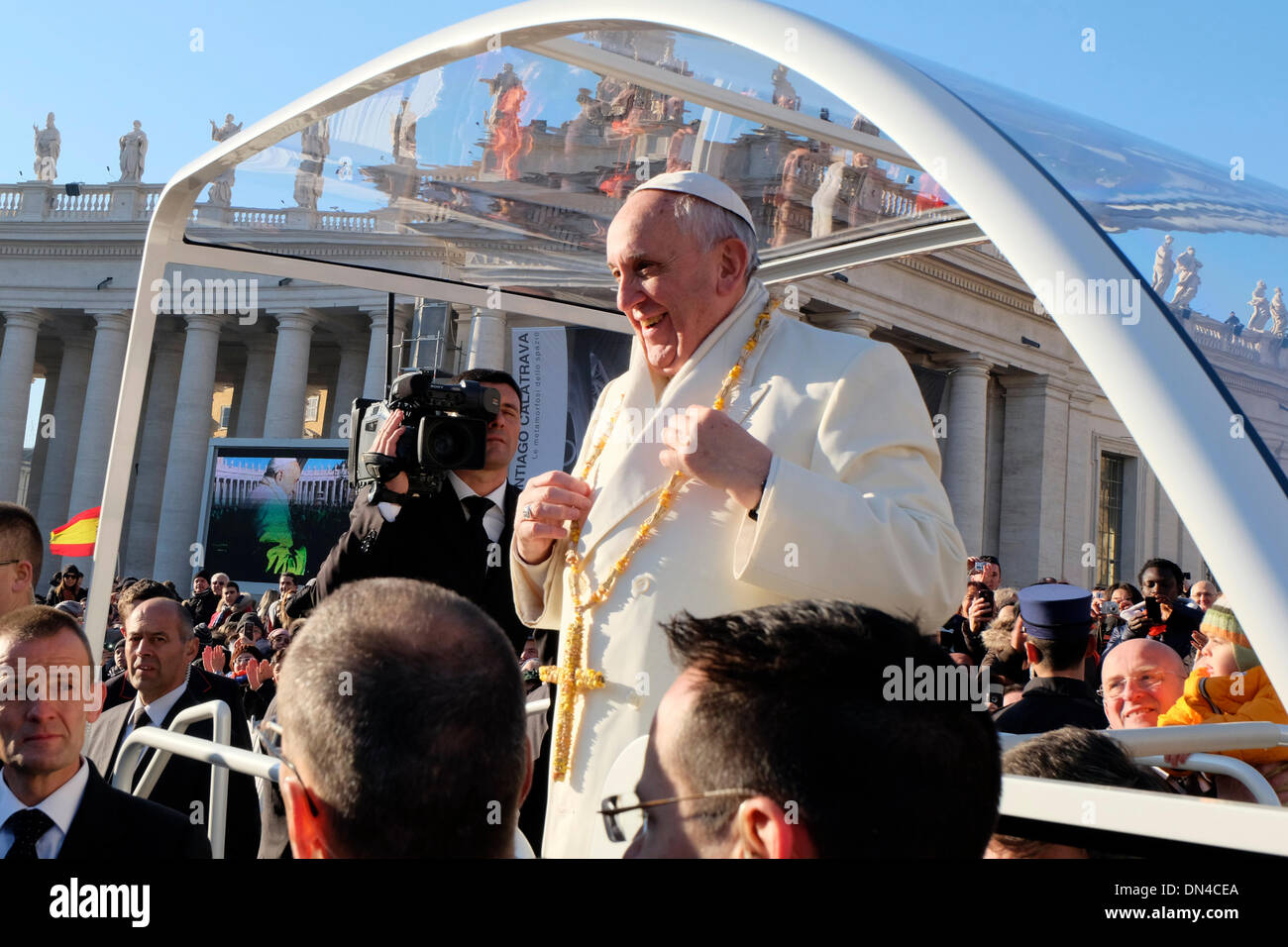 Basilica vaticana hi-res stock photography and images - Alamy