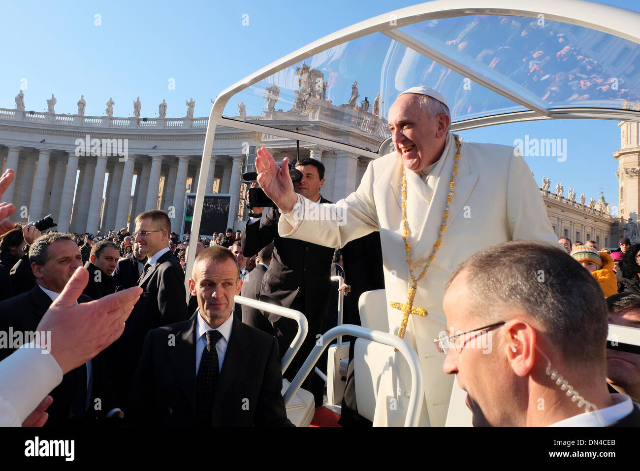 Basílica vaticana hi-res stock photography and images - Alamy