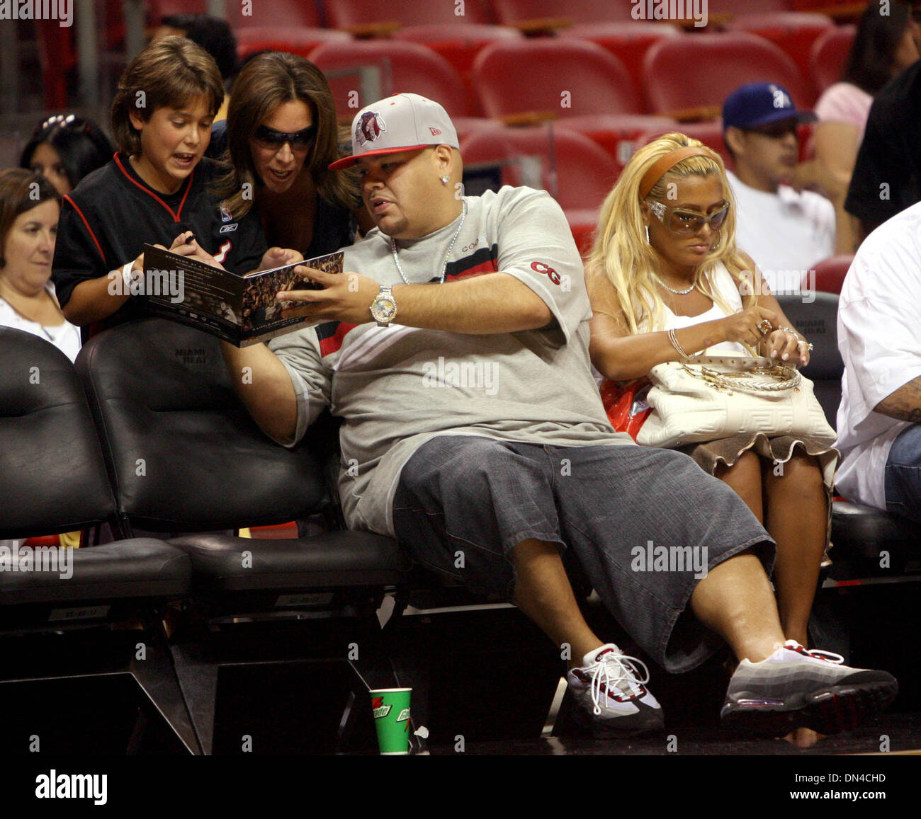 Jul 16, 2006; Miami, FL, USA; FAT JOE signs an autograph for a fan at ...