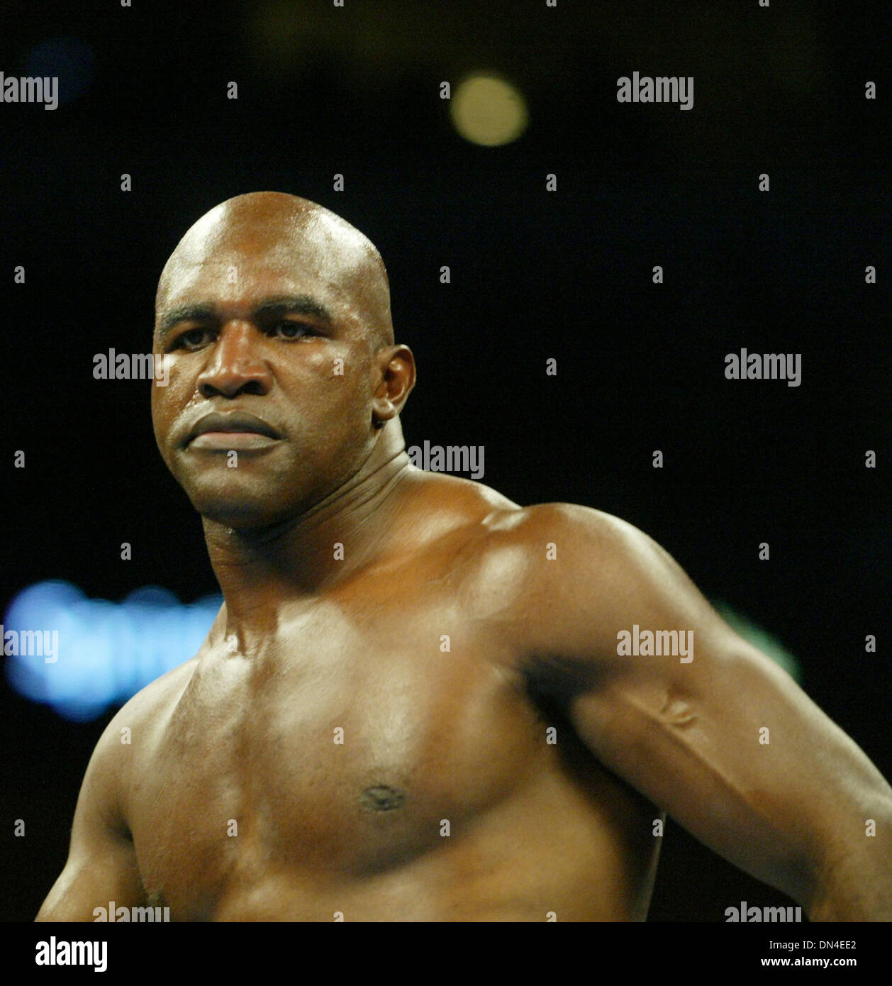 Evander holyfield hi-res stock photography and images - Alamy