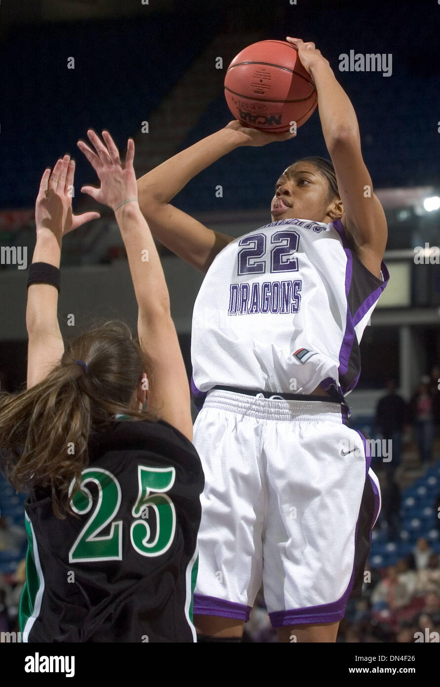Mar 03, 2006; Sacramento, CA, USA; Sacramento's VICTORIA 'VICKI' BAUGH ...