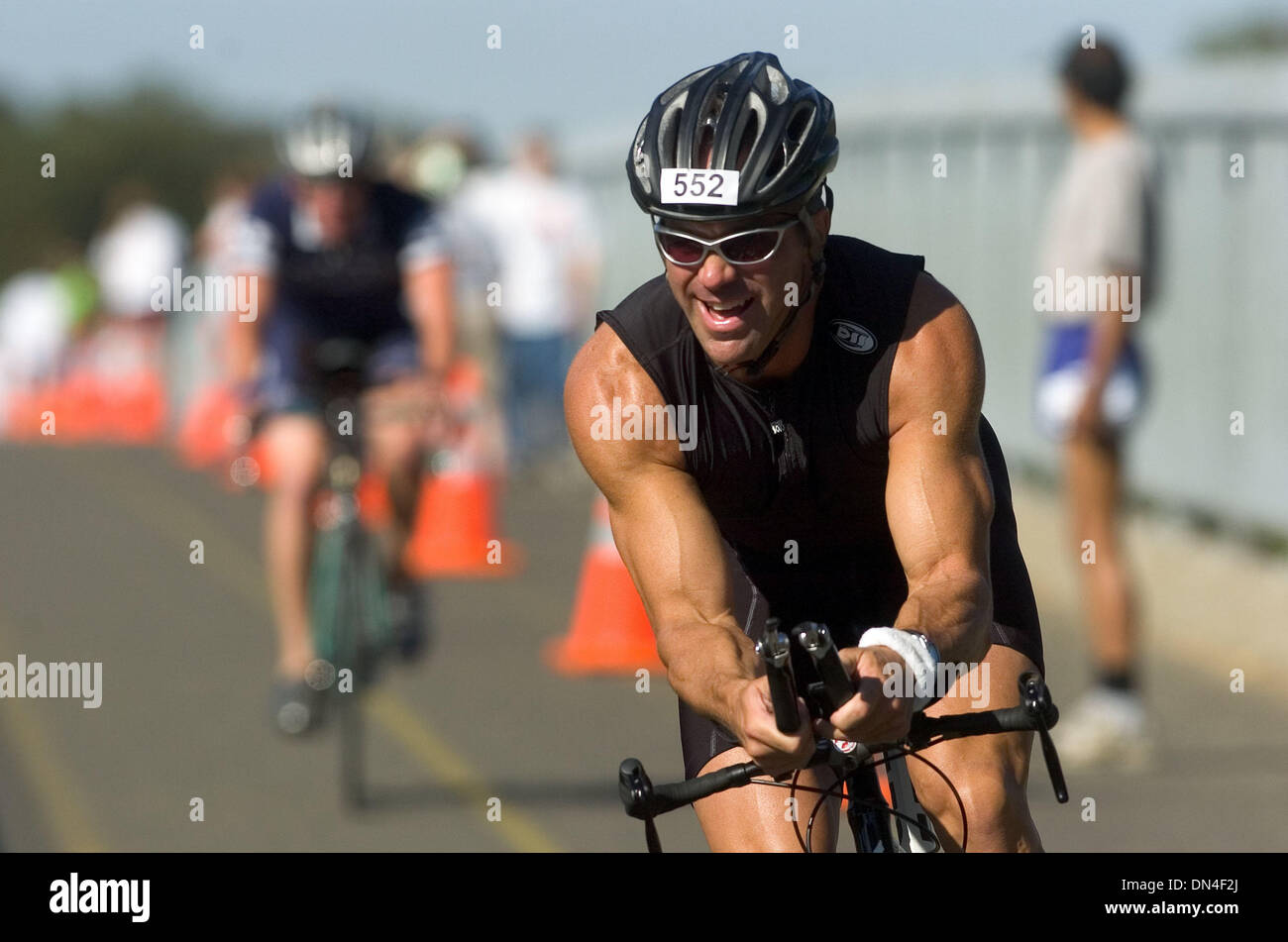 33rd running hi-res stock photography and images - Alamy