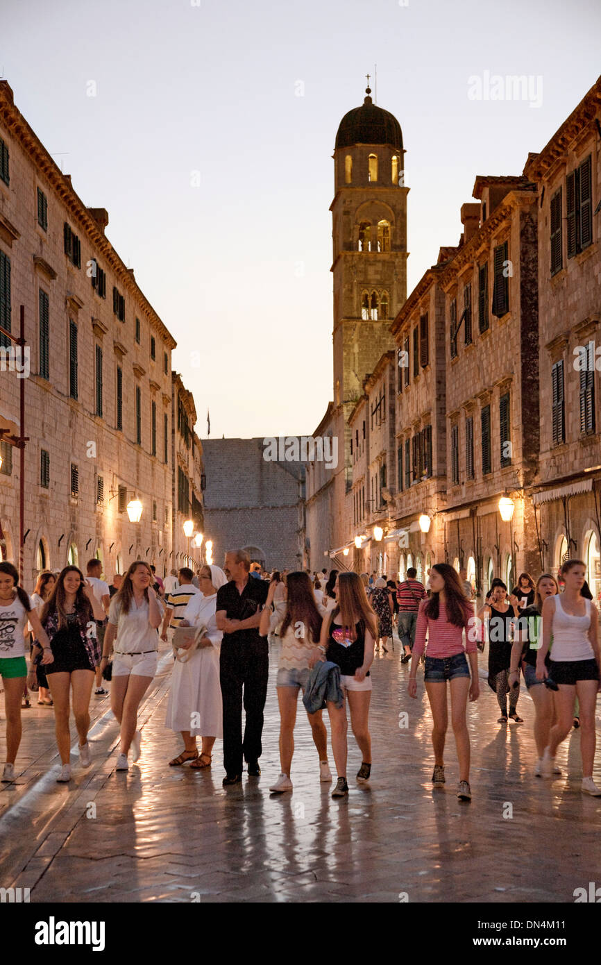 Dubrovnik night life hi-res stock photography and images - Alamy