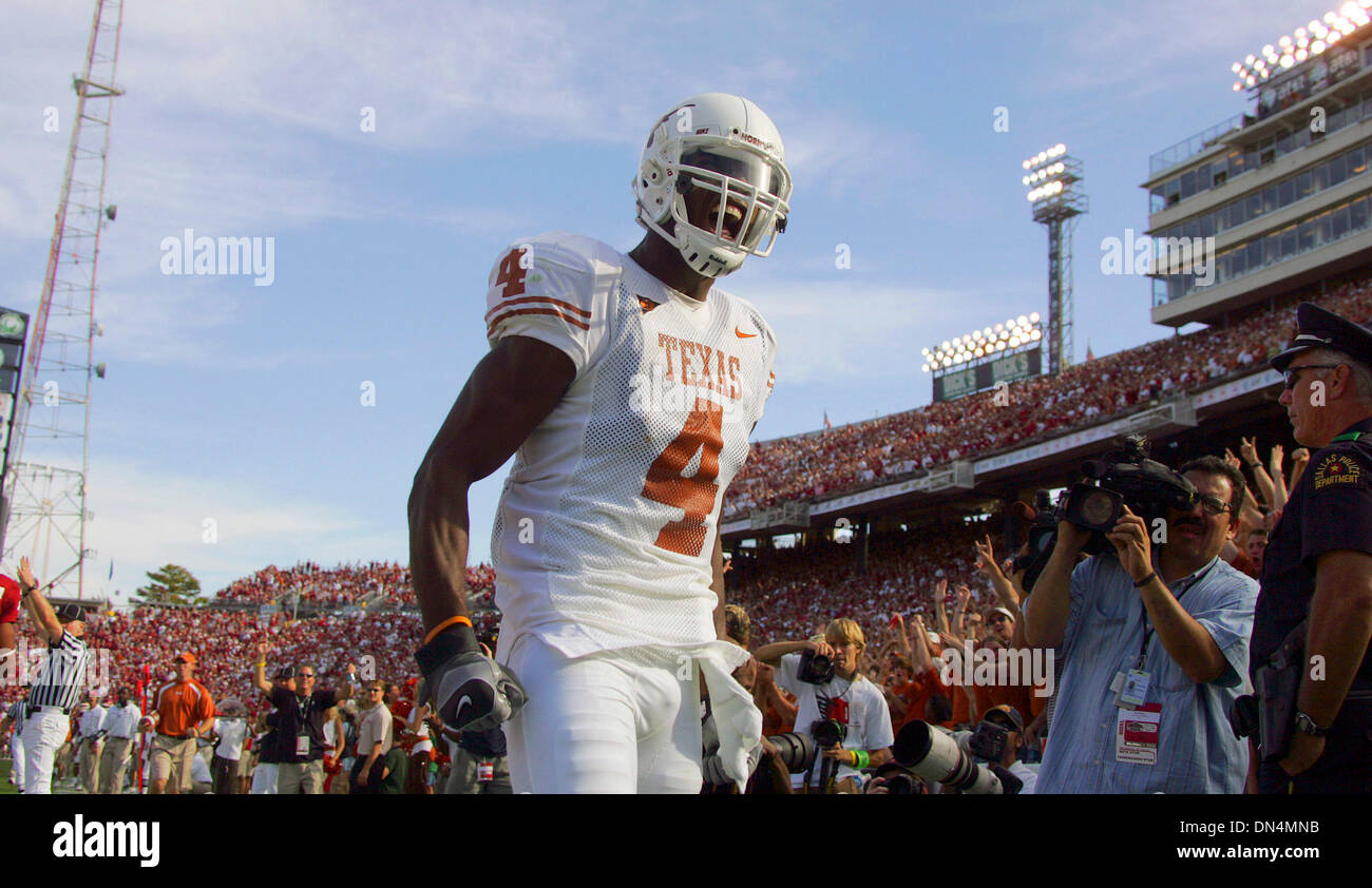 Oct 07, 2006; Dallas, TX, USA; NCAA Football: Texas receiver Limas ...