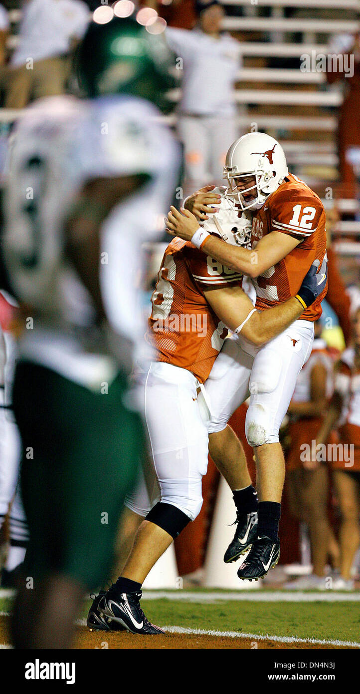 Austin texas football stadium field hi-res stock photography and images ...