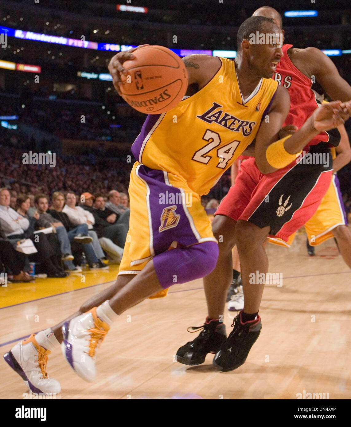 Kobe raptors 2006 hi-res stock photography and images - Alamy