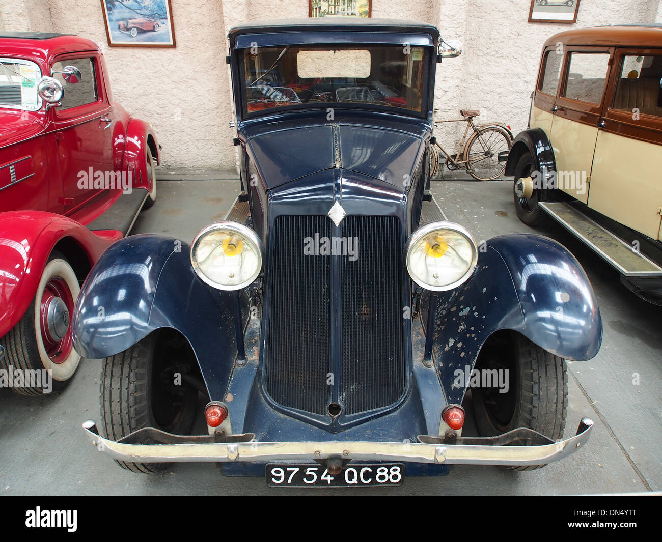 The 1931 Renault KZ 5 is a classic French automobile with a 4-cylinder ...