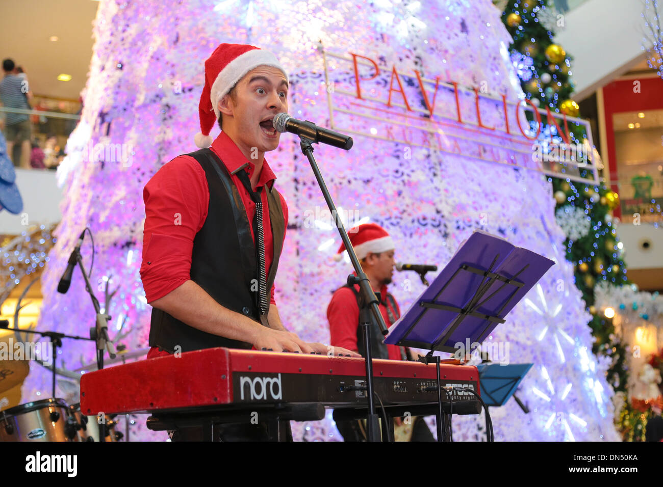 Christmas carol band performing at Pavillion shopping mall, Kuala ...
