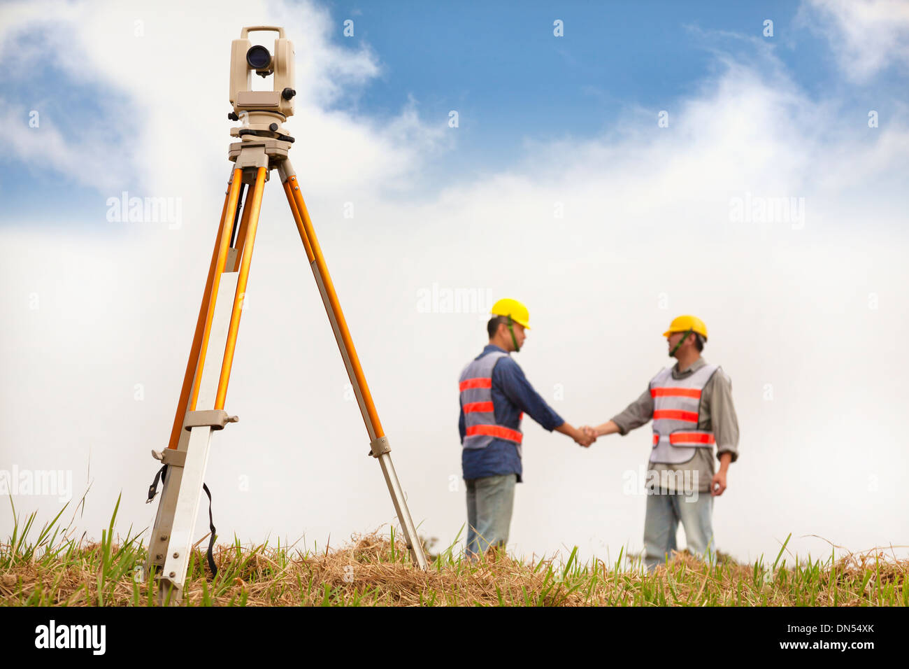 Surveyor hi-res stock photography and images - Alamy