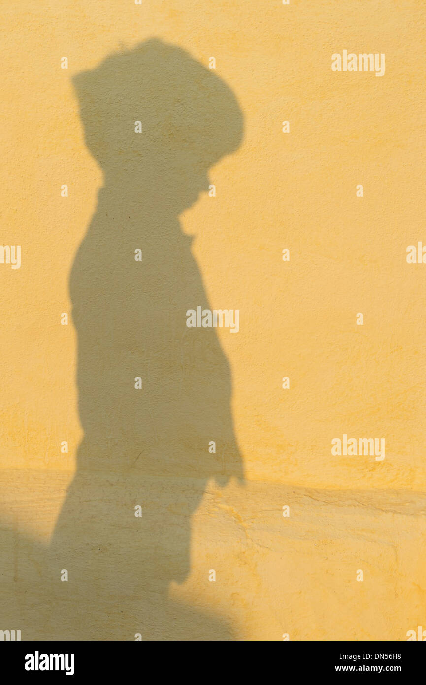 Children shadow wall hi-res stock photography and images - Alamy