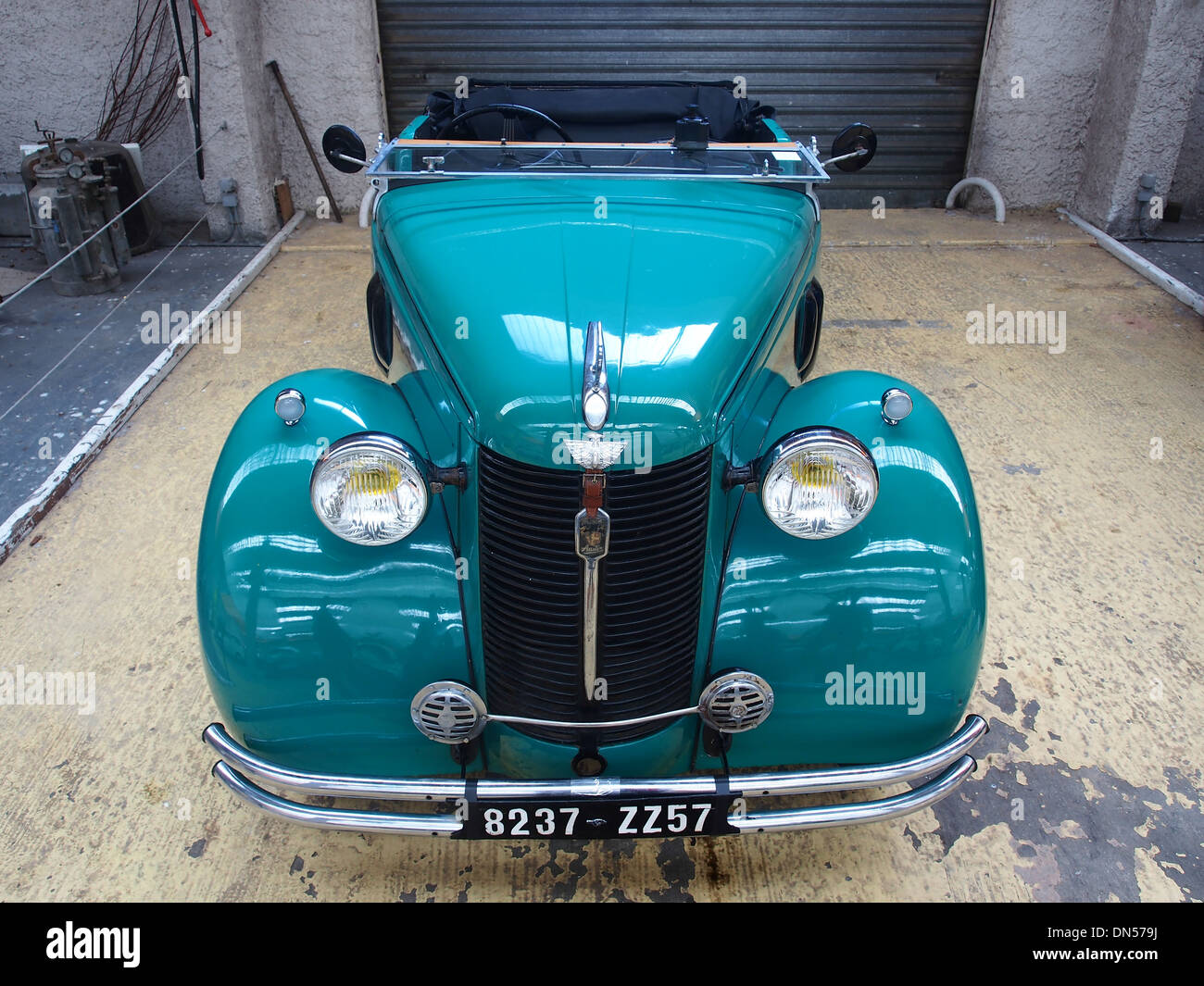 Green austin hi-res stock photography and images - Alamy