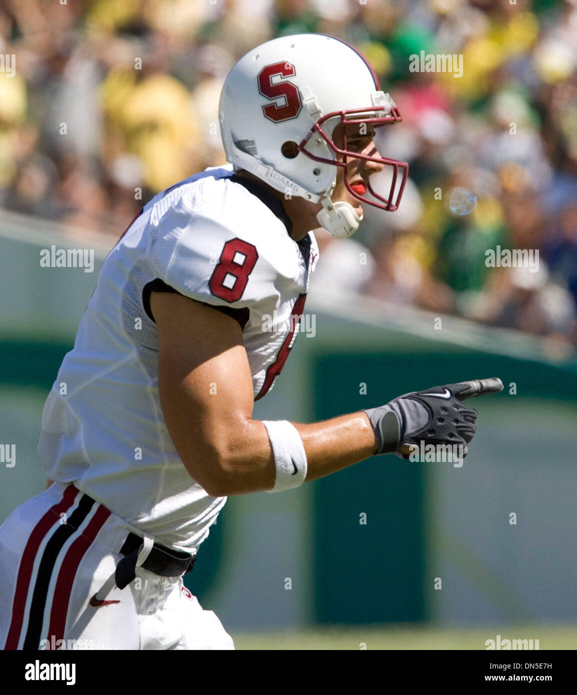 Sep 02, 2006; Eugene, OR, USA; Stanford University wide receiver EVAN ...
