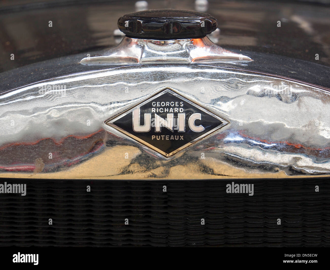 The Black UNIC logo and emblem, associated with Georges Richard Puteaux ...